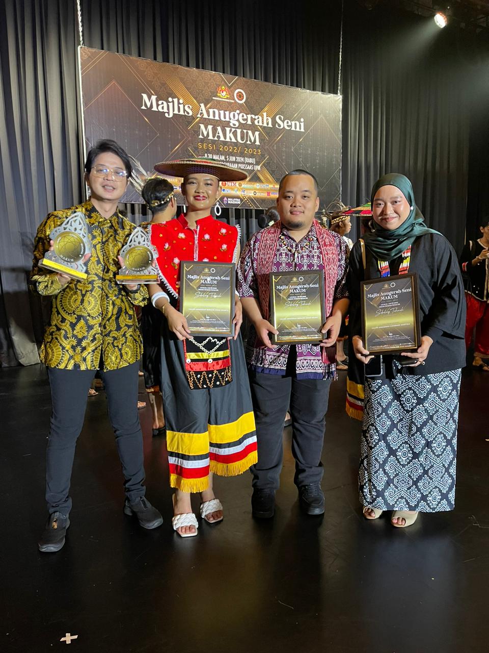 BADAN BUDAYA UNIMAS (BAYU) MENERUSKAN KEMERLANGAN DI MAJLIS ANUGERAH ...