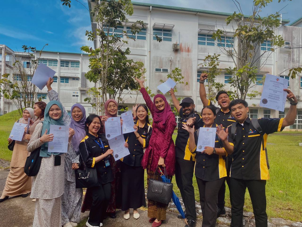 Celebrating Academic Excellence: FSSH’s Dean List Ceremony – UNIMAS Gazette